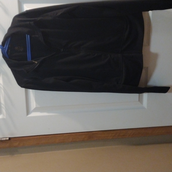 GAIAM | Tops | Gaiam Black Zip Up Yoga Track Jacket Size S With Thumb ...